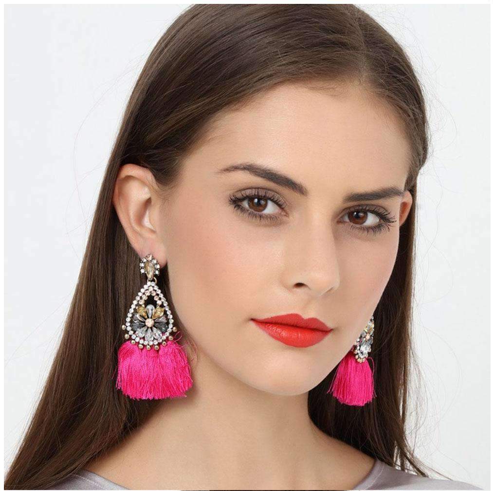¿Qué aretes de moda no pueden faltar en tu alhajero? 2025