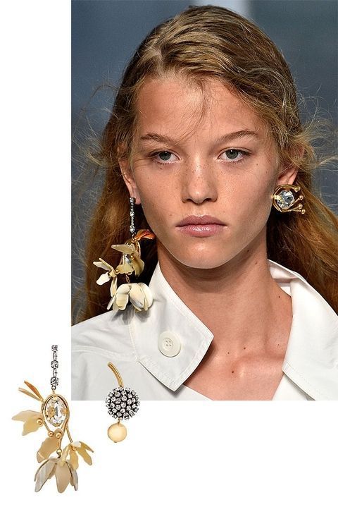 ¿Qué aretes de moda no pueden faltar en tu alhajero? 2025