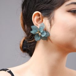 Las 12 mejores tendencias en Aretes de moda 2023 a probar este año