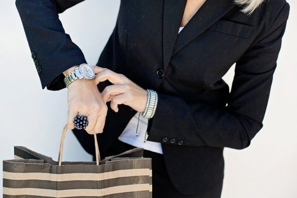Los 4 Tipos de reloj de mano para mujer ⌚ que necesitas